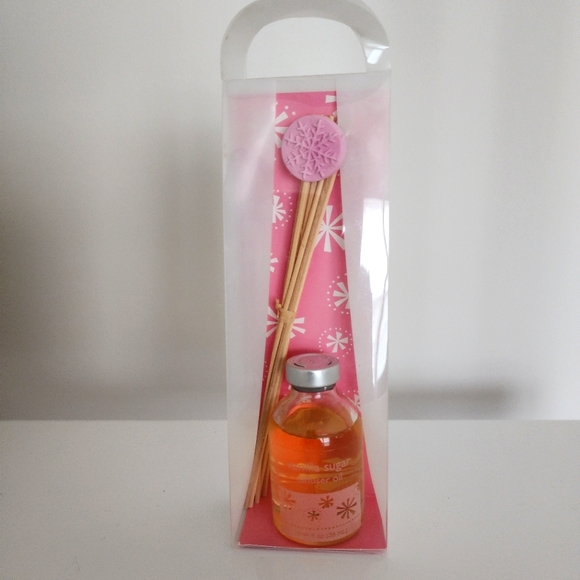 Pier 1 | Other | Pier Vanilla Sugar Diffuser Oil Set | Poshmark